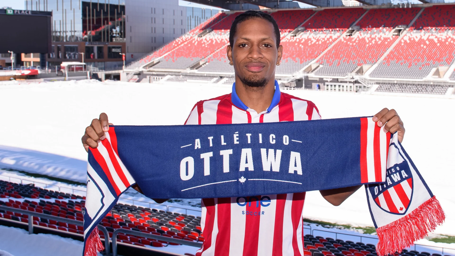 Atlético Ottawa adds veteran Canadian forward Jordan Webb