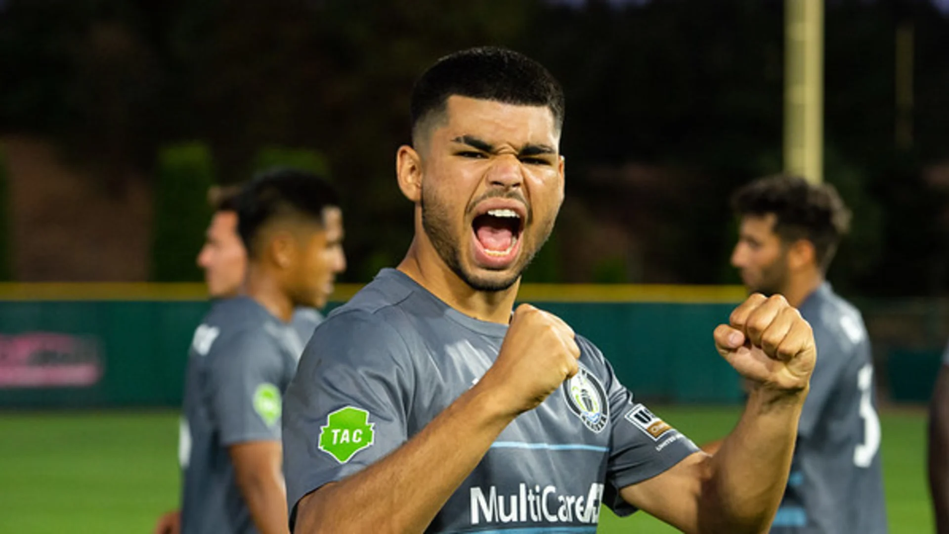 FC Edmonton adds midfielder Gonzalez on loan for 2021 season