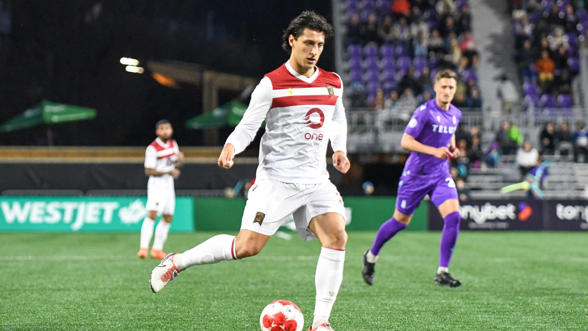 Valour FC sign defender Gianfranco Facchineri to professional contract