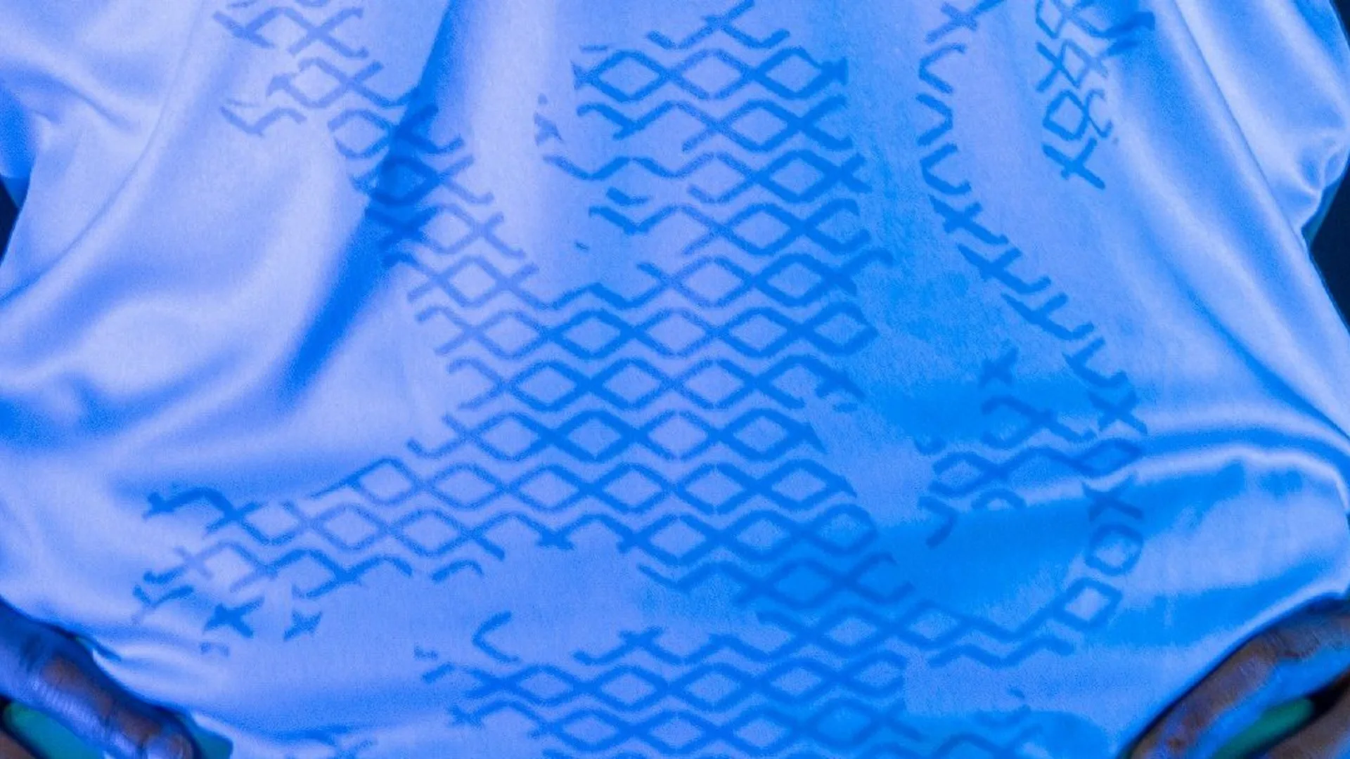 5 details you may have missed from 2021 Macron kits