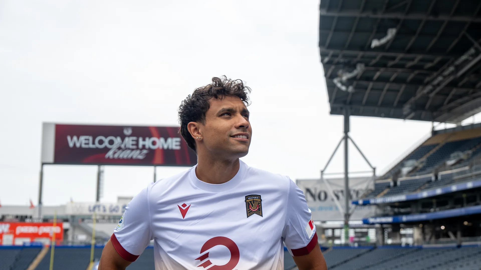 Valour sign Winnipeg native Kianz Froese